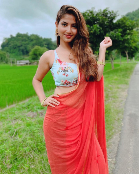 Angle Rai Pictures In Red Saree Tik Tok Star Pics Oyephoto