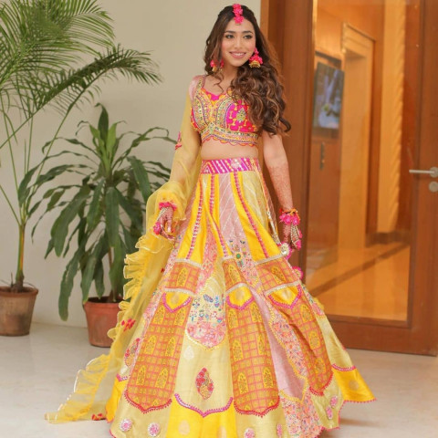 Best Haldi Photos From Indian Weddings Wallpapers | OyePhoto