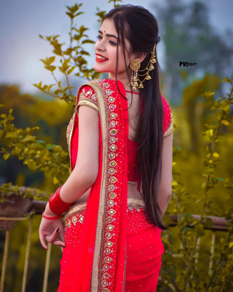 Cute Dipika Rana Pictures In Saree Wallpaper | OyePhoto