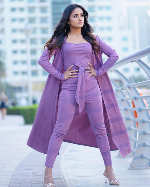 Model Nisha Guragain Photos HD Wallpapers WhatsApp | OyePhoto