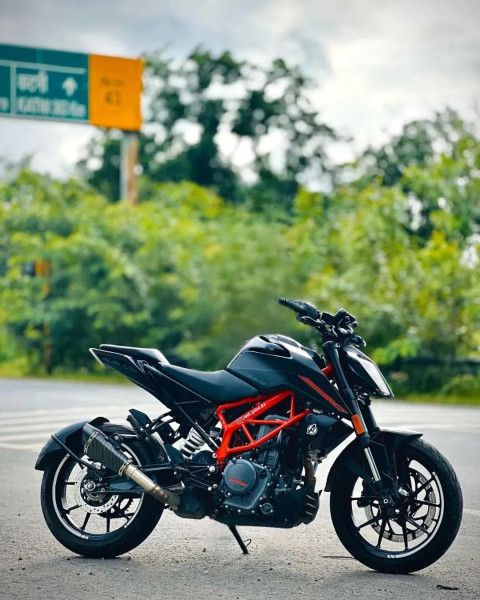 Photoshop Editor Yamaha Bike Background HD Viral Editing Images | OyePhoto