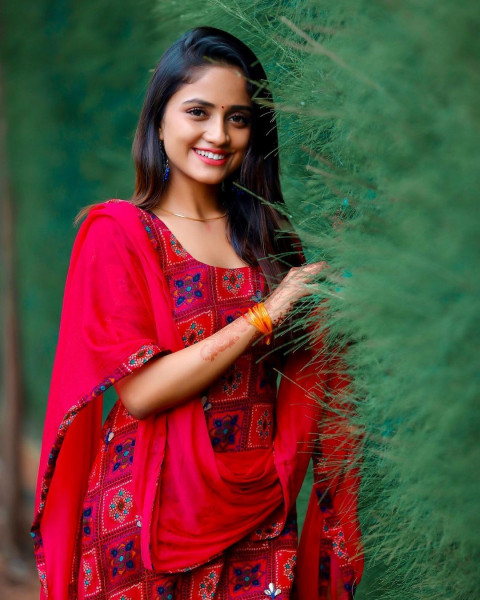 Smile Nisha Guragain Wallpaper Full Hd | OyePhoto