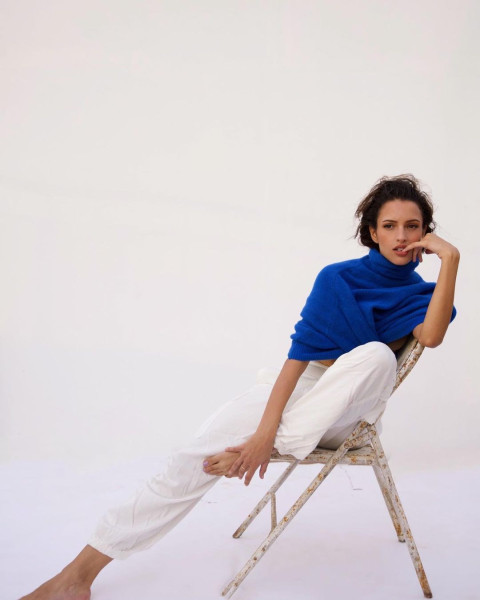 Tripti Dimri Hot HD Wallpapers for Mobile Image WhatsApp DP Photo ...