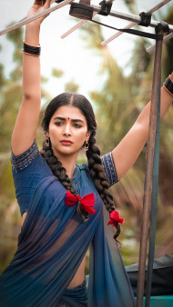 Cute Beautiful Pooja Hegde Face Images Pic For WhatsApp DP | OyePhoto