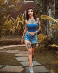 Sexy Wish Rathod Full HD Photos And Wallpapers | OyePhoto